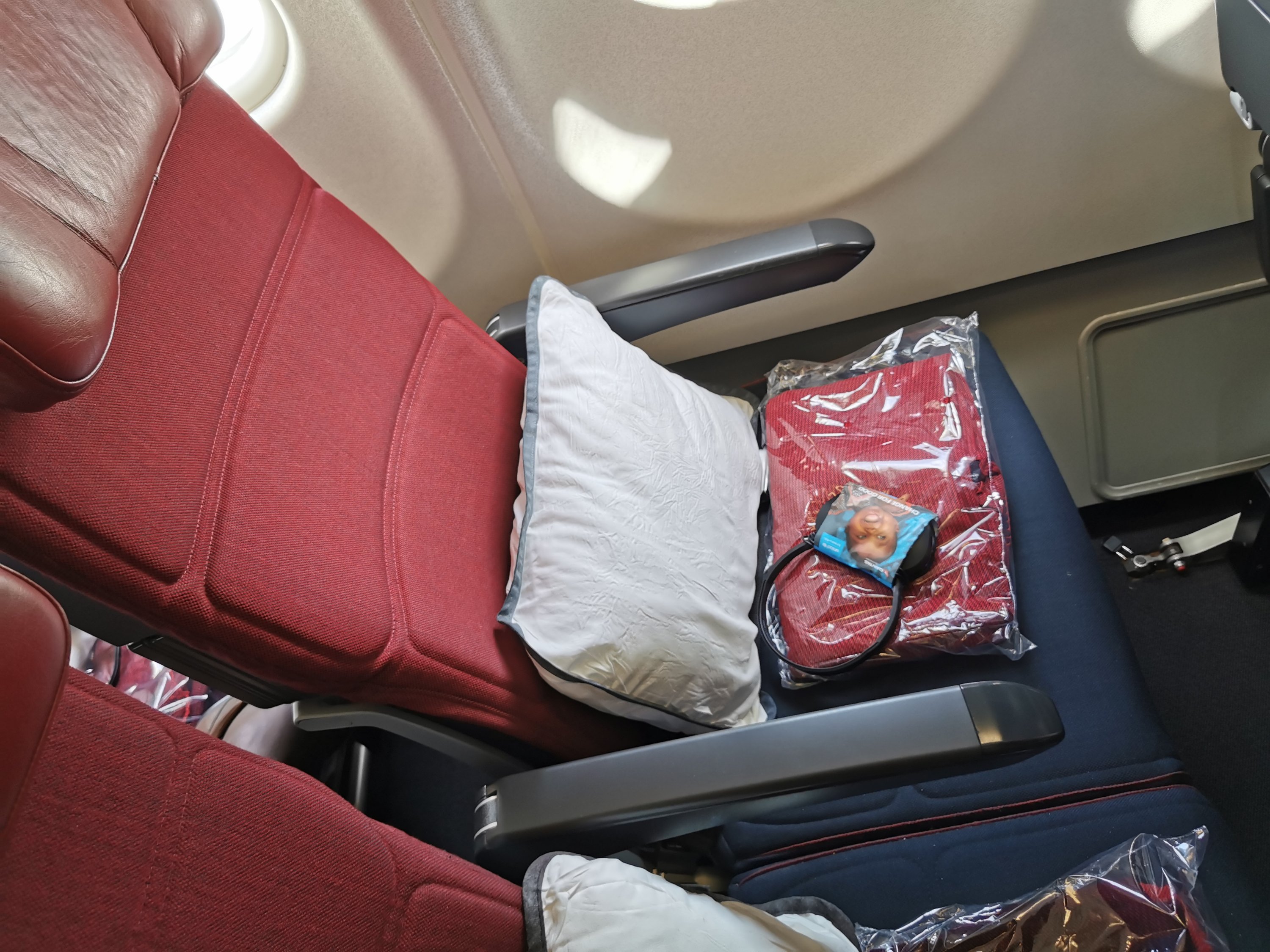 Flight Review: QF81 – SYD – SIN – hotelsandairlines