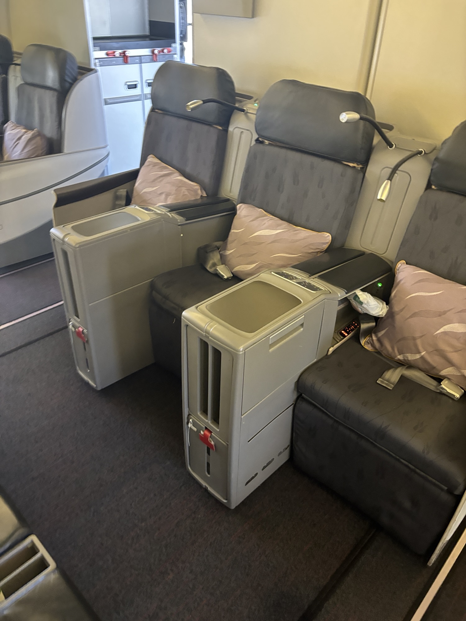 Flight Review: TK716 – IST – DEL – hotelsandairlines